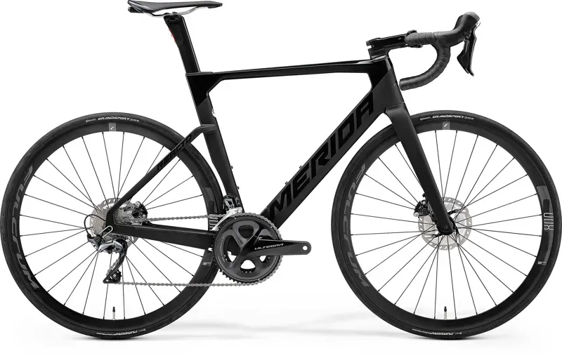 2021 Merida Reacto Disc 6000 Carbon Aero Road Bike in Black